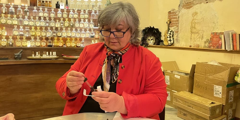 Journey into the world of Fernanda Rousseau and her story ...